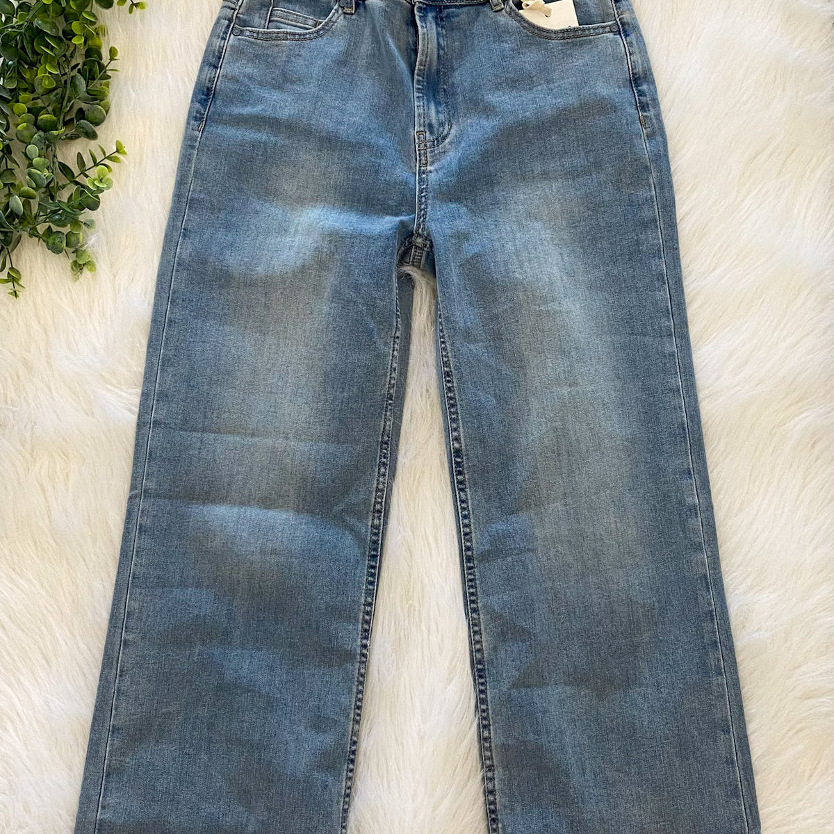 Embroidered Cuffed Ankle Jeans - HQ – Mainstream Boutique Hermantown
